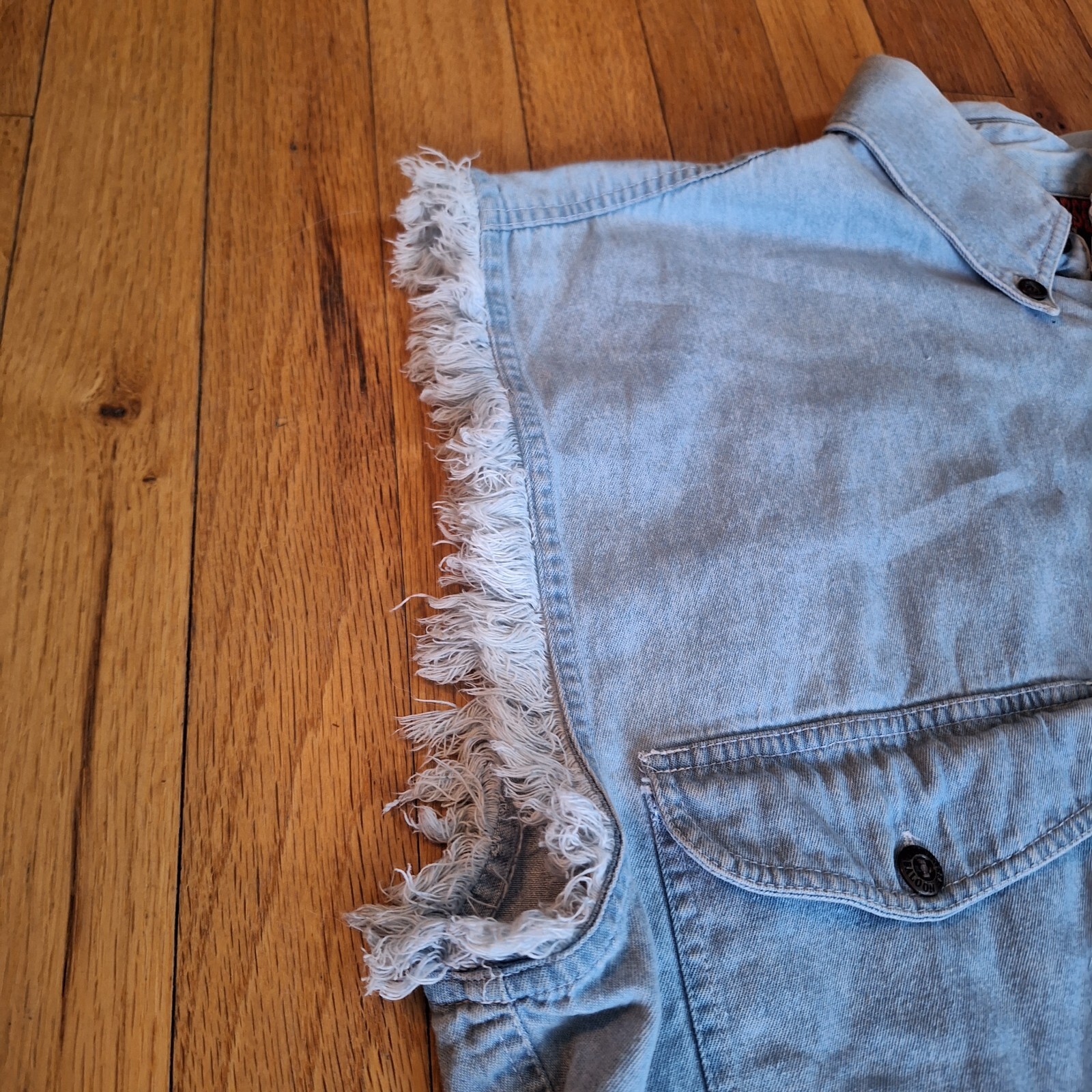 Men's World Famous Iron Horse Saloon Cut Off Denim Sh… - Gem