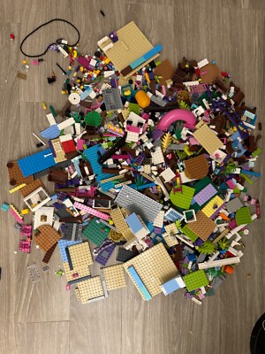 Set of LEGOs 41428, 41713, 3185, 70828, 41345 41058. Extra pieces/Lego ...