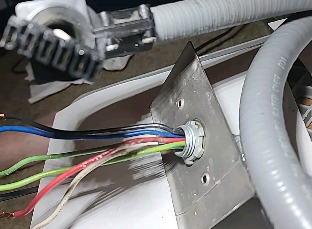 Power Base Cubicles Entry Feed Whip 72" | eBay