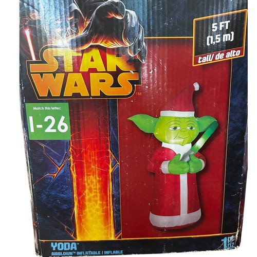 Star Wars Yoda Christmas Inflatable Lightsaber Santa Holiday Decor 5Ft ...