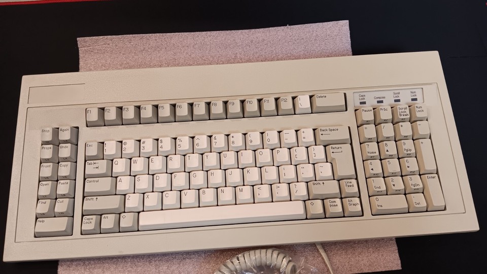 Vintage Key tronic Wired E03785051 Keyboard with 4 pin RJ11 Connector ...