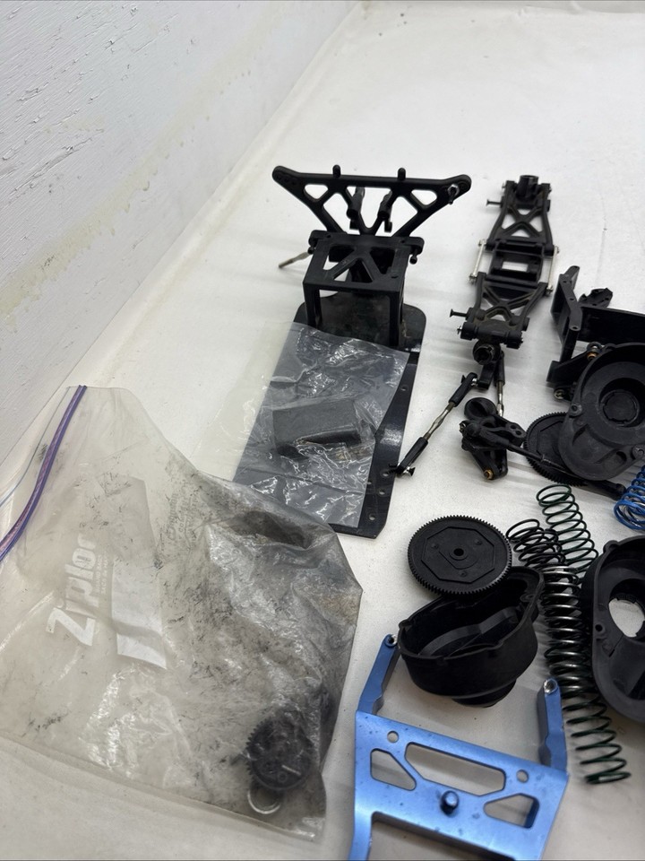 Vintage Losi Sprint Car 1/10 Brushless Upgraded VXL With Extra Parts ...