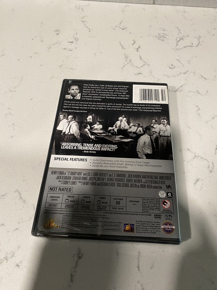 12 Angry Men [50th Anniversary Edition] with Special Features ...