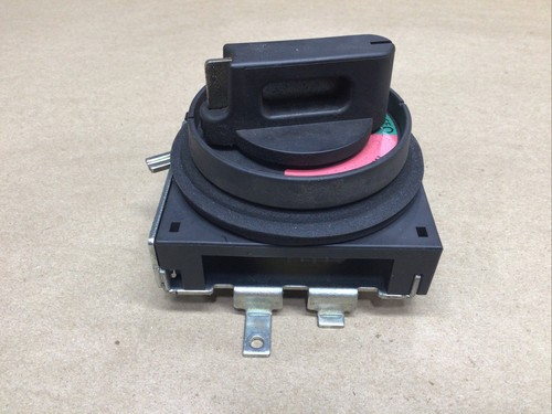Mitsubishi Circuit Breaker Operating Handle F-05SV2 On/Off Switch ...