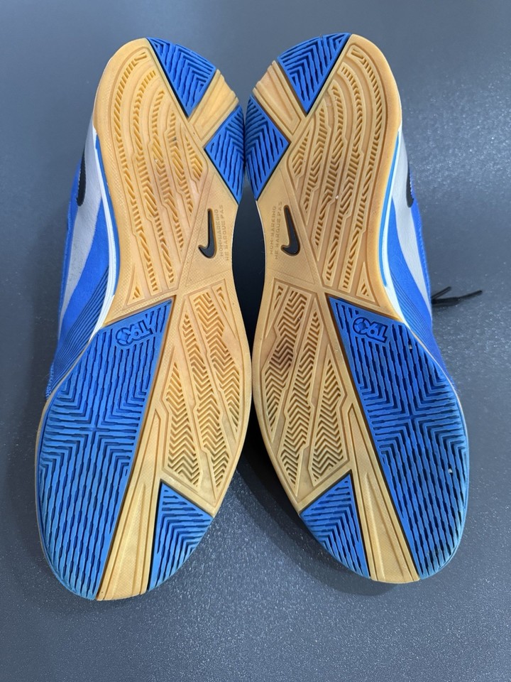 2011 Nike Total90 T90 IV Indoor Football Size US 11 | eBay