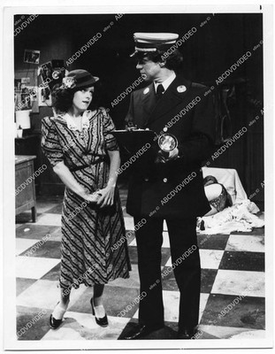 o2257 1981 orig photo beautiful Bernadette Peters w Joe Piscopo TV ...