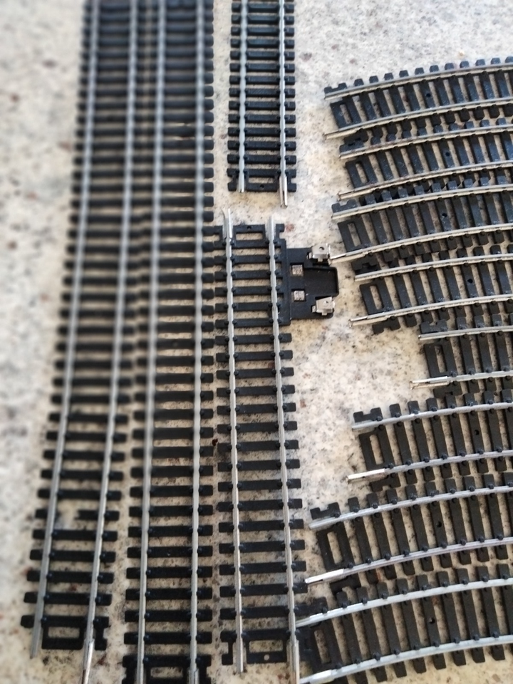 MODEL TRAIN LIMA TRACK SET 2ND RADIAS OVAL TRACK 145X90 CM | eBay Australia