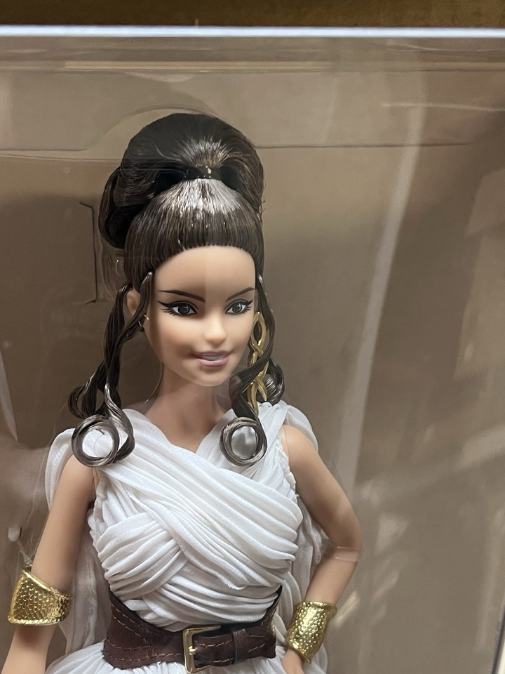 Mattel GLY28 Star Wars Rey x Barbie Doll White Dress Limited Edition ...