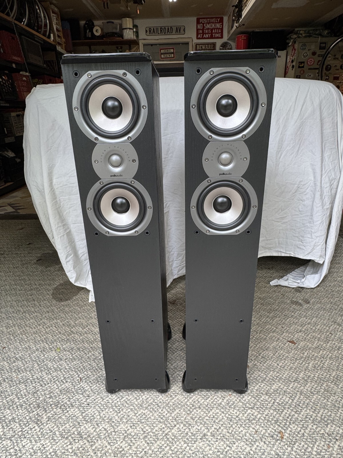 Polk Audio TSi300 3-Way Tower Speakers with Two 5-1/4" Drivers - Pair ...