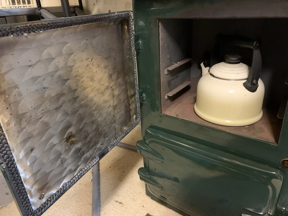 Sandyford Marshall AVA range cooker - natural gas. Very good condition ...