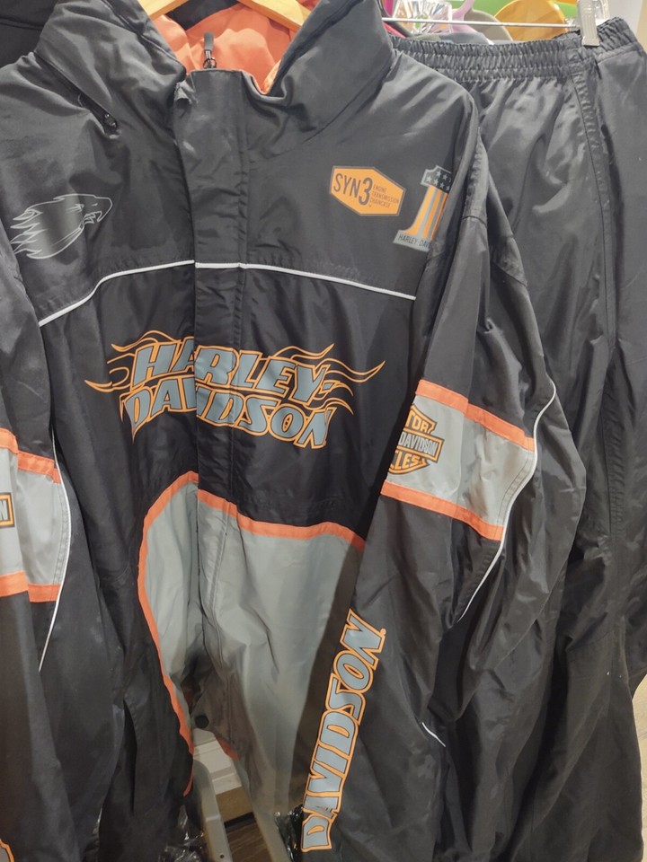 Harley-Davidson® RAIN SUIT NEW INCINERATOR 2-Piece Size: 4XL 98376-12VM ...