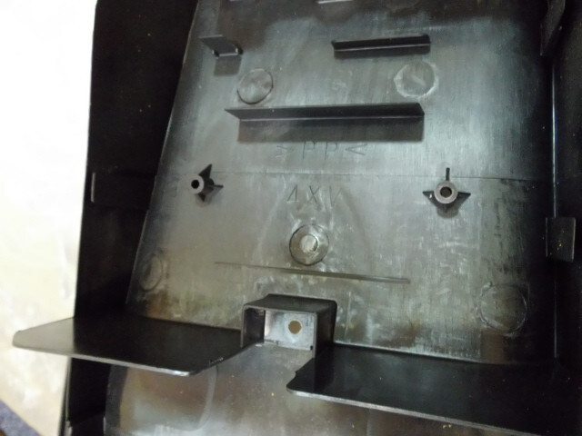 Yamaha YZF-R1 Rear Fender 1998-1999 NOS YZFR1 R1 Rear Mud Guard 4XV ...