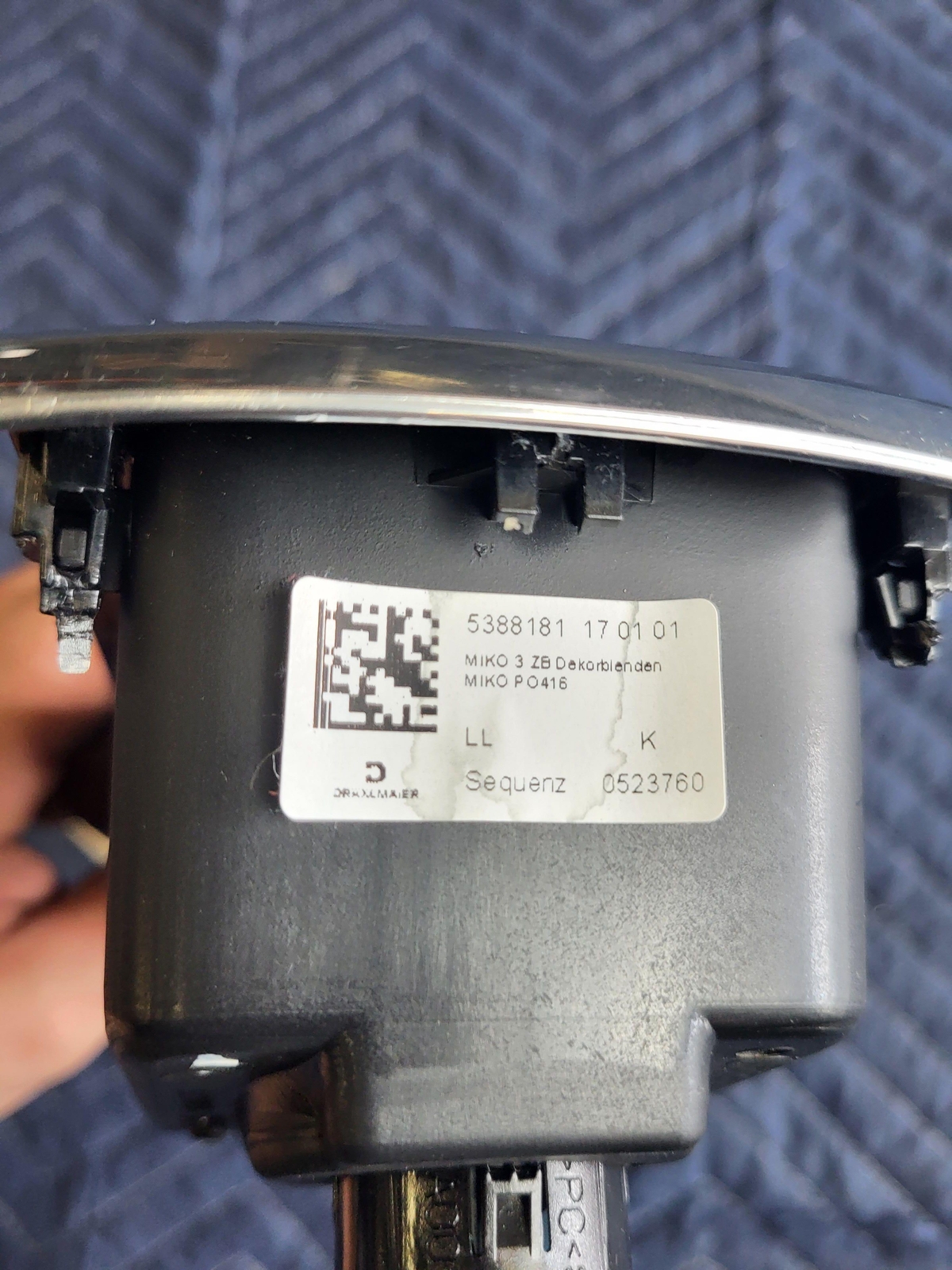 Electric Parking Brake Switch & Bezel 2018 Porsche Macan 95B927225A ...