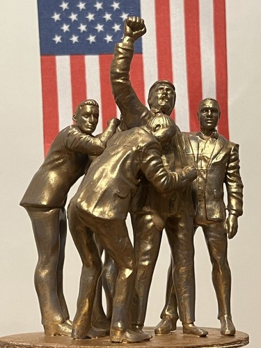 Trump FIGHT! Statue - Butler, PA Rally - Trump with Secret Service ...