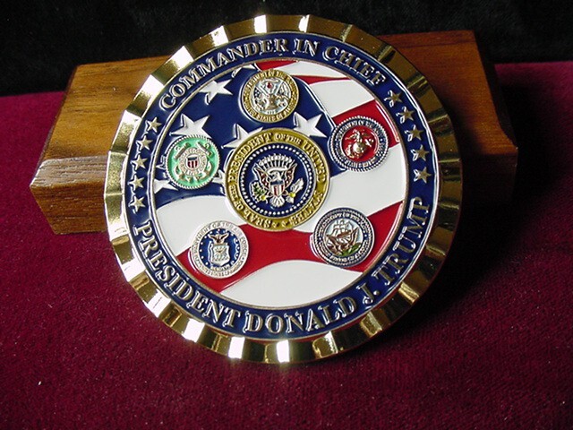 Official President Donald J Trump Challenge coin -Commander in chief ...