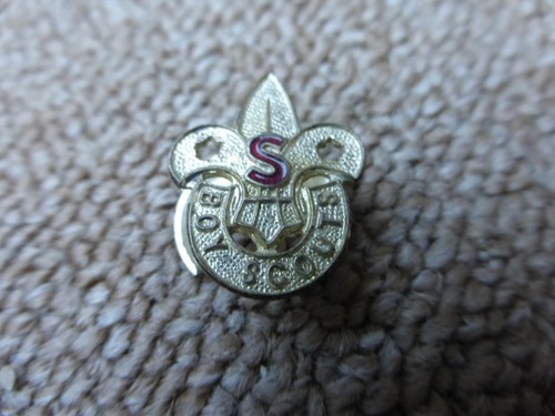 Senior Scout lapel badge in excellent condition | eBay UK