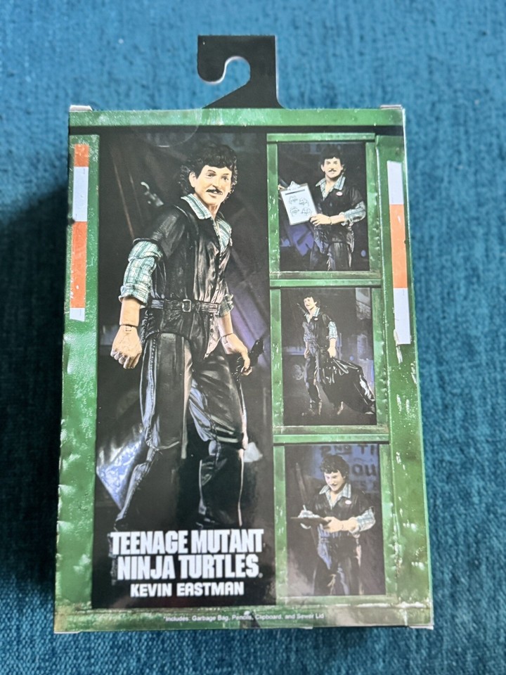 NECA Teenage Mutant Ninja Turtles TMNT NYCC Kevin Eastman Garbage Man ...