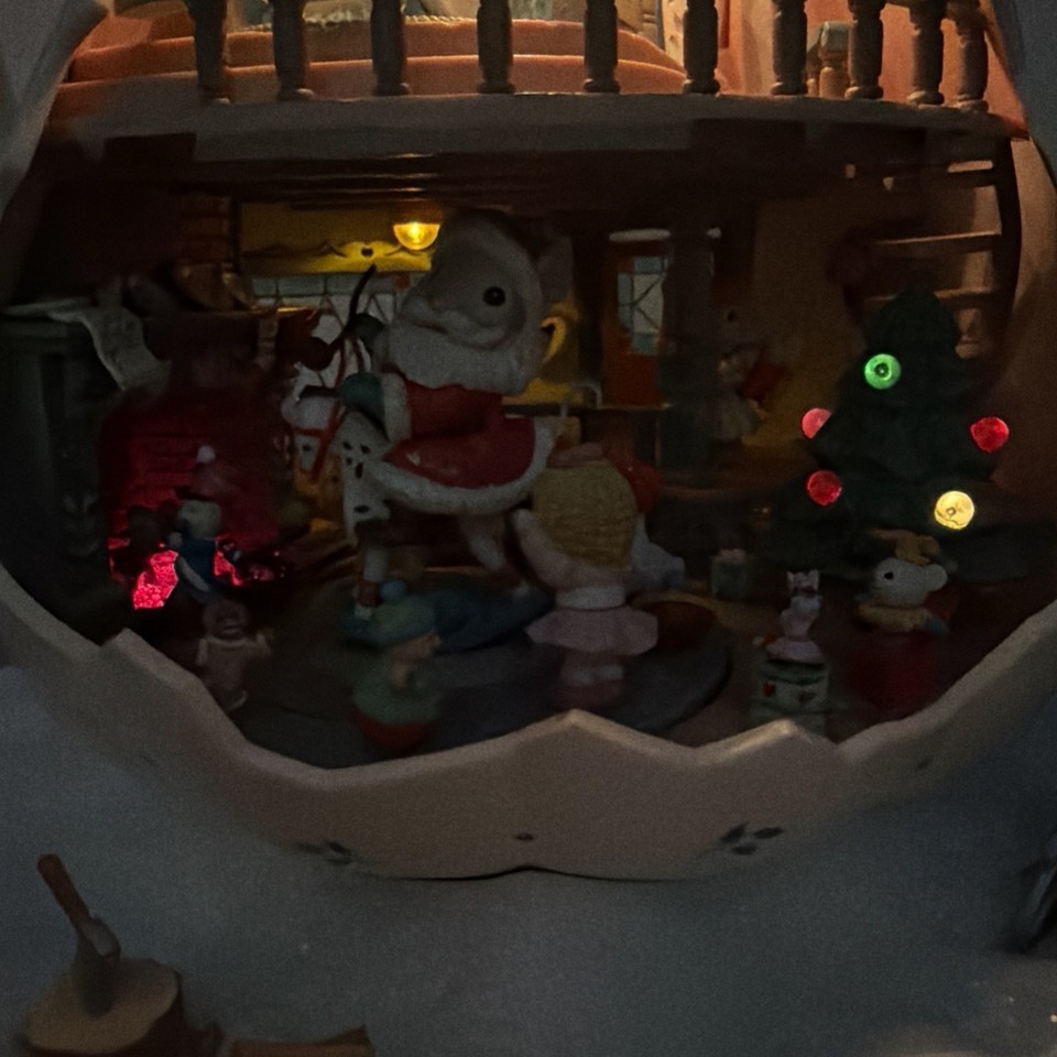 Rare Enesco 1993 Teapot Bungalow MusicBox ‘Twas The Night Before ...