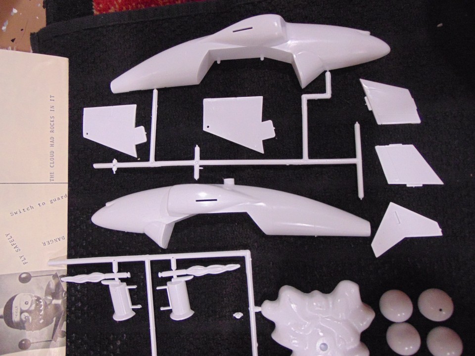 1963 HAWK Weird-Ohs "Freddy Flameout" Jet Jockey UNBUILT Model Kit 533 ...