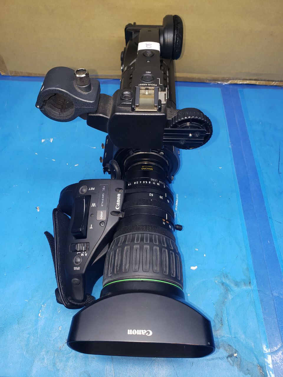 JVC GY-HM700U HD Camcorder GY-HM700 & CANON BCTV Lens Video Camera ...