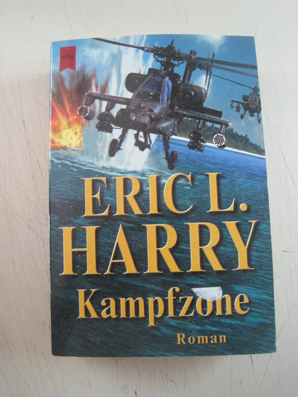Kampfzone%2C+Band+13567+von+Eric+L.+Harry+%282002%2C+Taschenbuch%29 ...