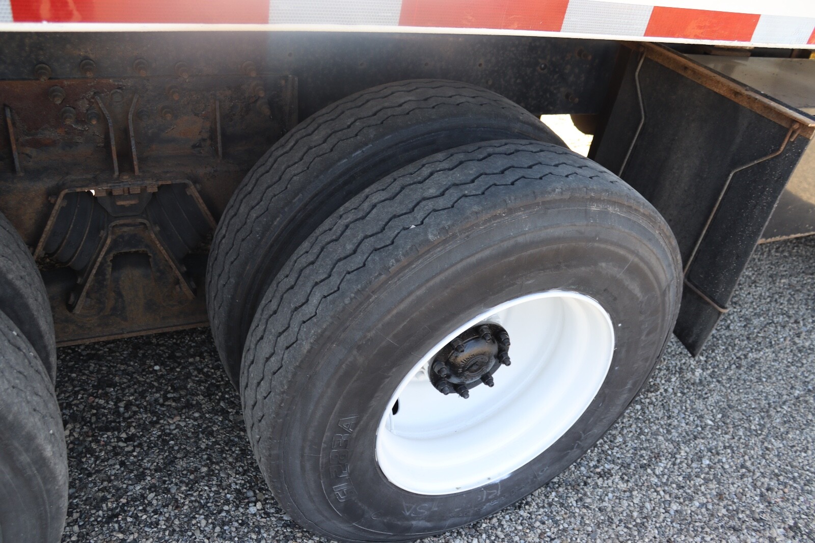 2009 MACK GARBAGE TRUCK MRU600 W/New Way 25 YD NEW WAY-King Cobra rear ...