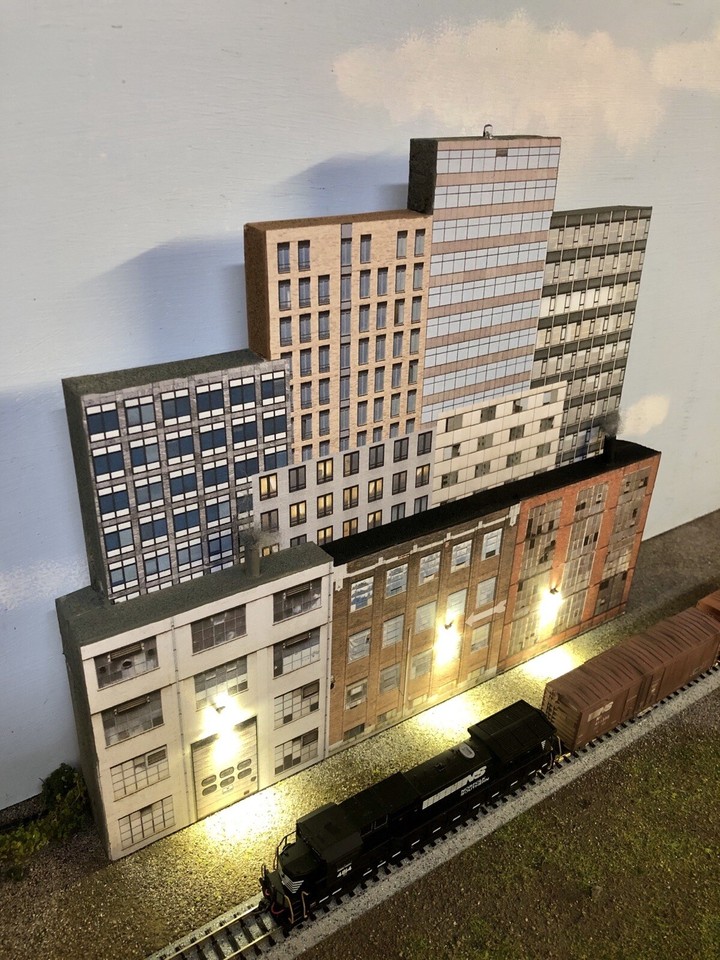 N Scale -9 City Buildings Collage Flat #1 -3D Background w/ LEDs ...