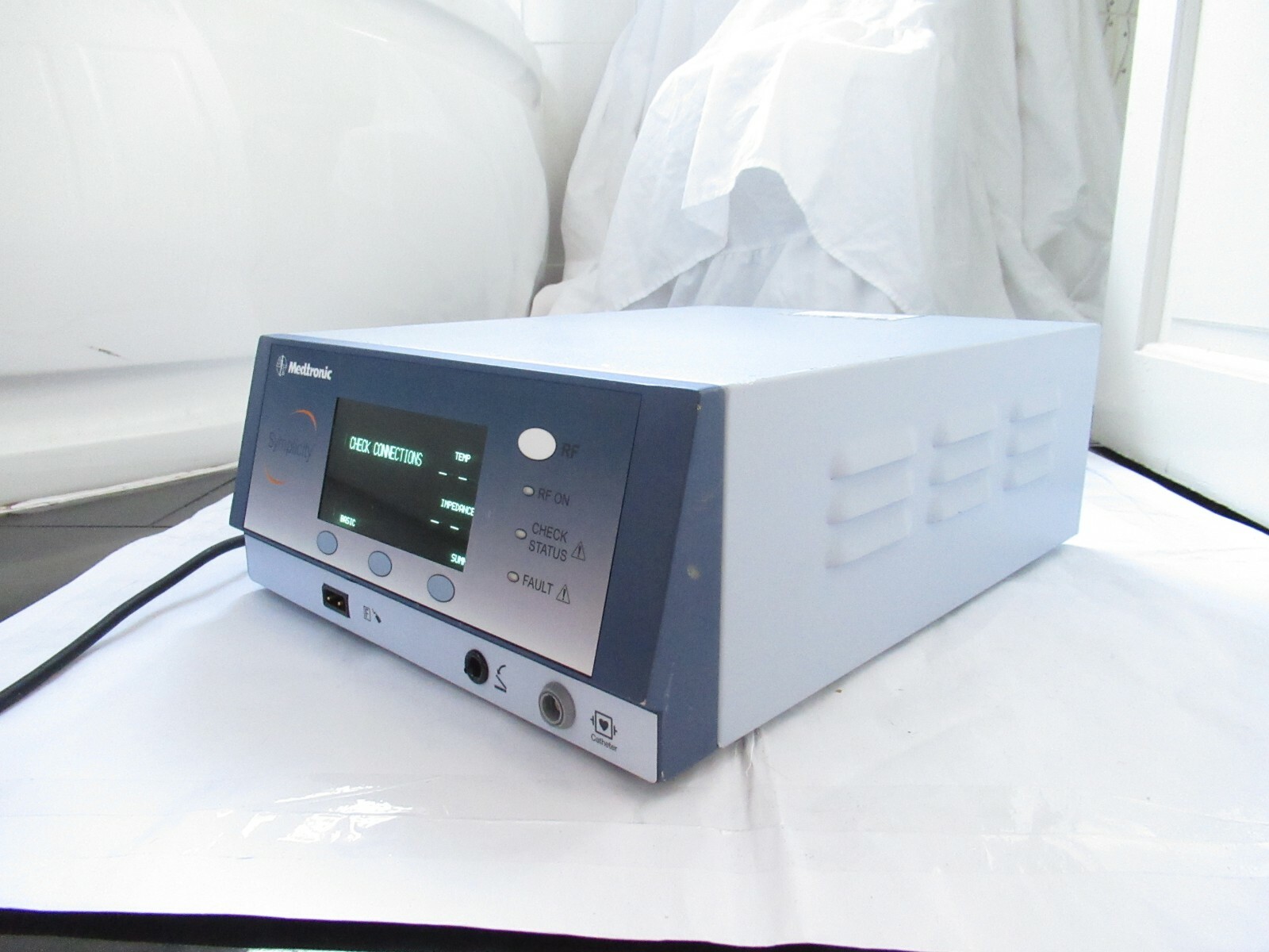 MEDTRONIC SYMPLICITY MODEL G2 RADIOFREQUENCY | Grelly UK