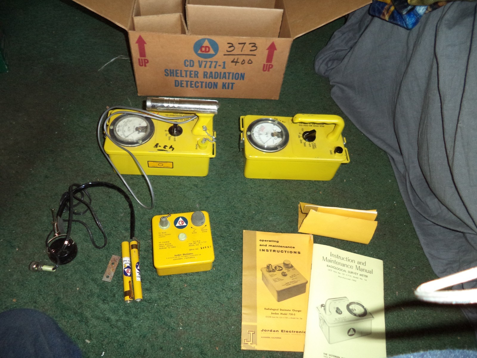 Vintage Civil Defense Radiation Detector Model CDV - 777-1 Original Box ...