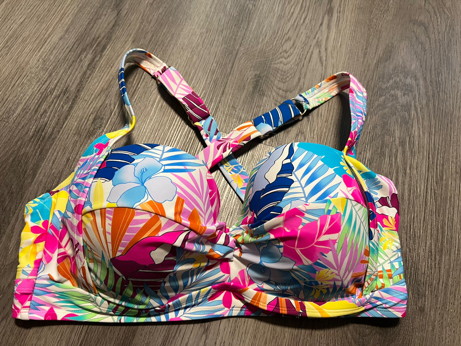 California Waves Plus Underwire Bikini Swim Top Tropi… - Gem