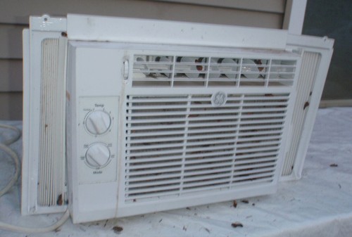 GE Window Air Conditioner Unit - Model AET05LYL1 | eBay