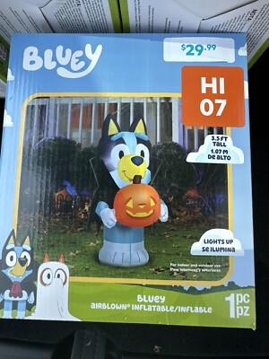 Inflatable Bluey in Vampire Costume Bluey, 3.5 ft Tall, Blue Halloween ...