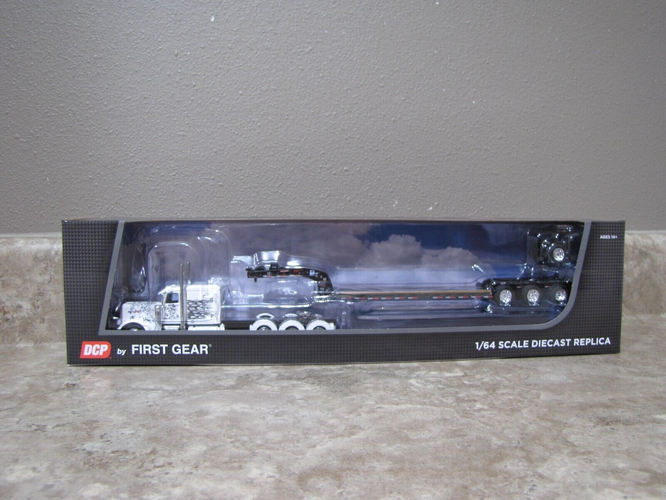 DCP 1/64 White Black Flames Peterbilt 389 Fontaine Lowboy Trailer 60 ...
