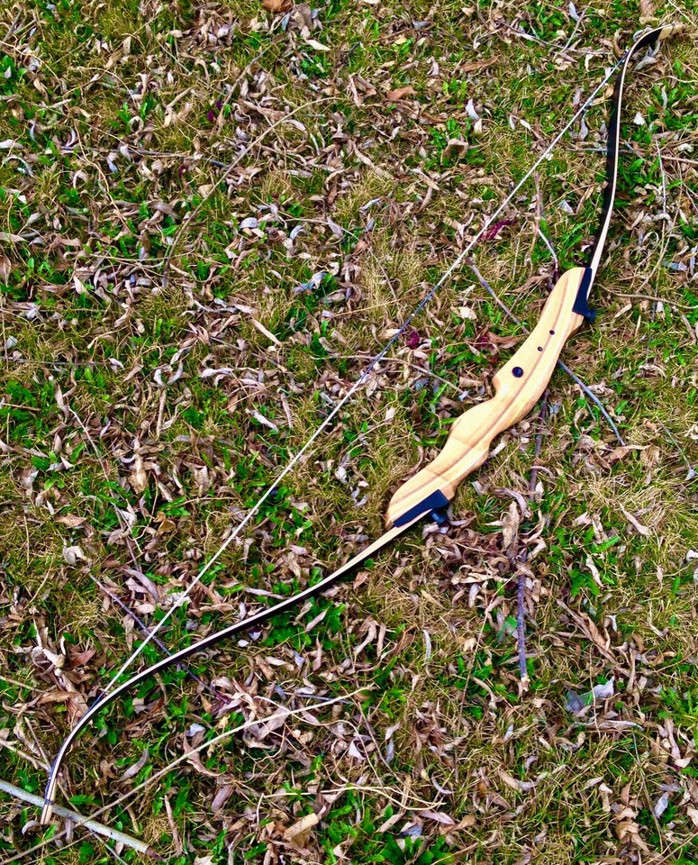 Monarch Take Down Recurve Bow 62" RH, LH 15# thru55# black limbs NEW | eBay