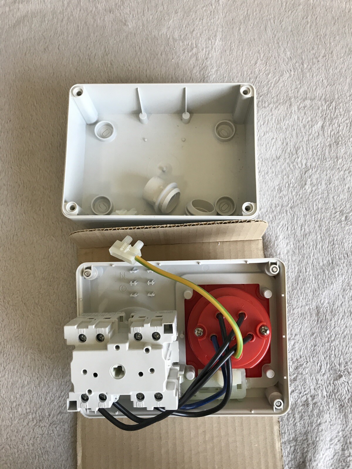 GEWISS GW66009 16A, 346-415V Interlocked Horizontal Socket for sale ...