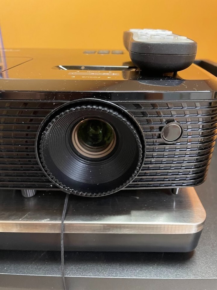 Optoma VDHDNT Full HD 1080P 3,000 Lumens DLP Projector with Remote ...