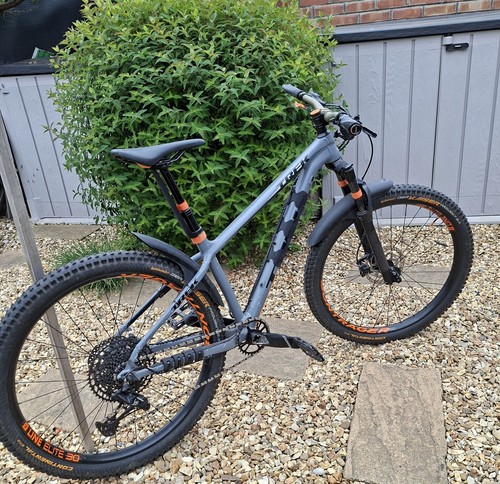 Trek Roscoe 8 Hardtail Mountain Bike Medium Sized Frame (Matt Grey ...