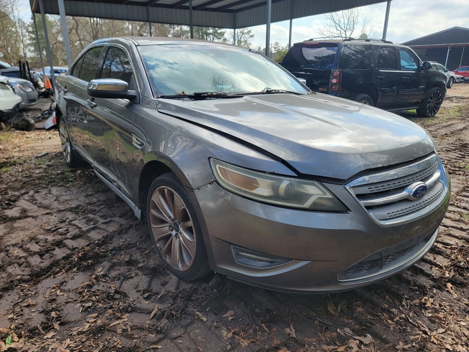 2011 Ford Taurus Radio Receiver AM,FM, 6 CD Changer, MP3, Sirius ...