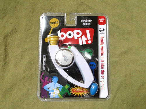 2009 Hasbro Handheld Electronic Mini Bop It! 14397018517 | eBay