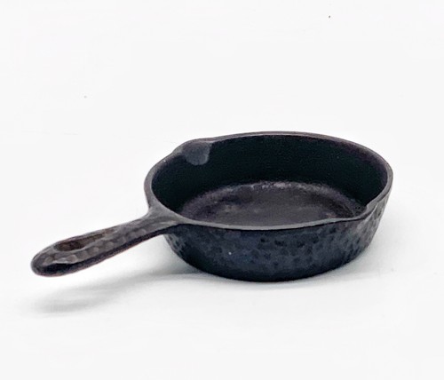 Antique miniature hammered cast iron Skillet toy fry pan | eBay