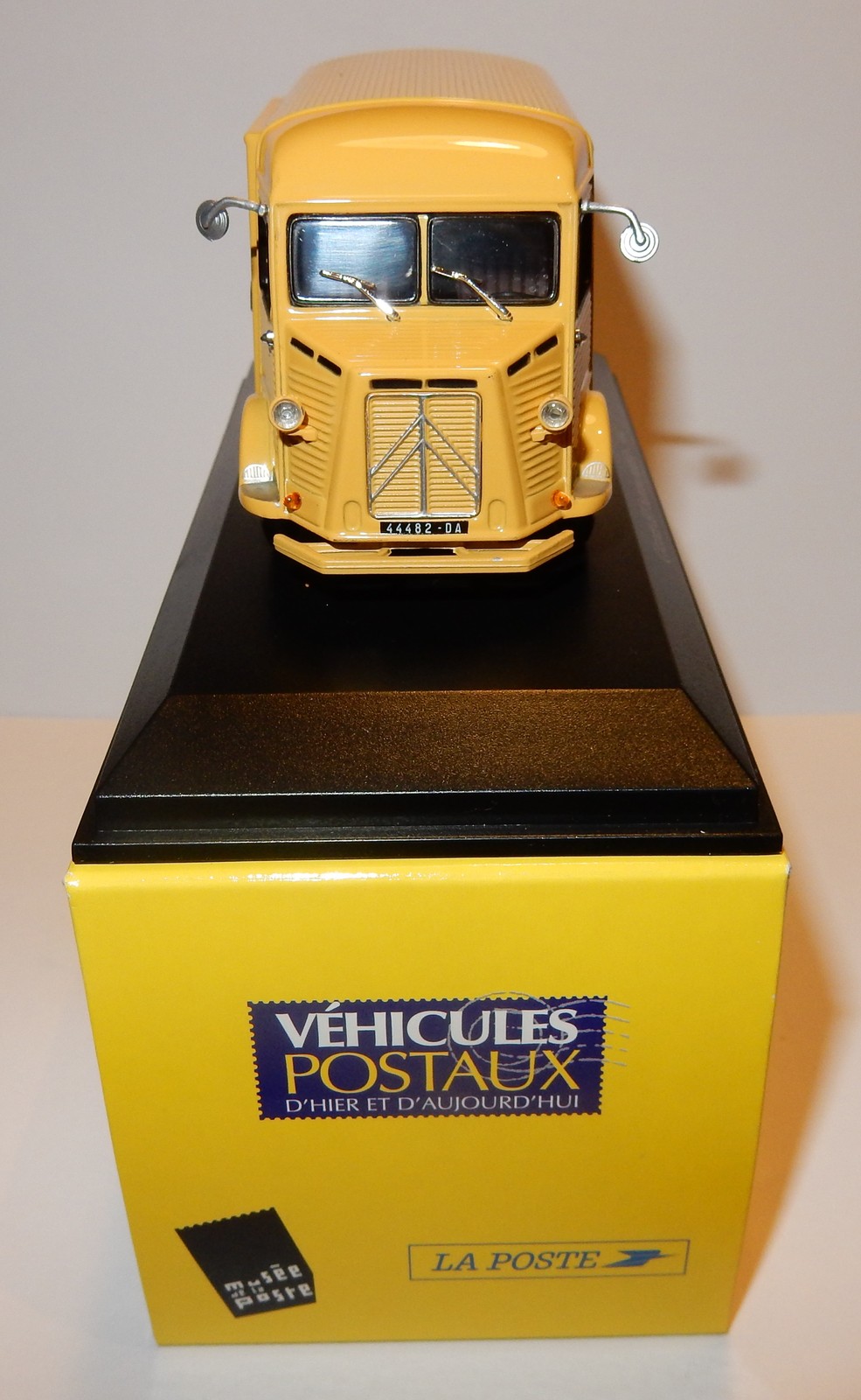 UNIVERSAL HOBBIES UH CITROEN TYPE HY H TUB BUREAU MOBILE 64 POSTES ...