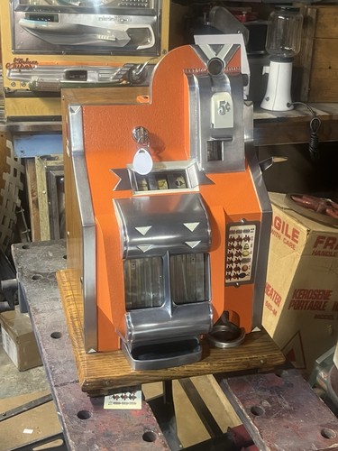 VINTAGE MILLS 5-C CHEVRON QT SLOT MACHINE RESTORED ORIGINAL LOCKS | eBay