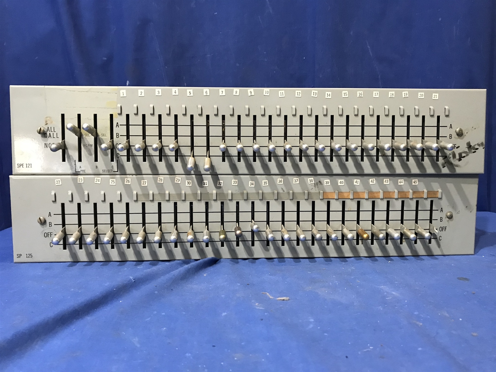 Rauland Borg SPE 121 & SP 125 Key Station Selector Panel for intercom ...