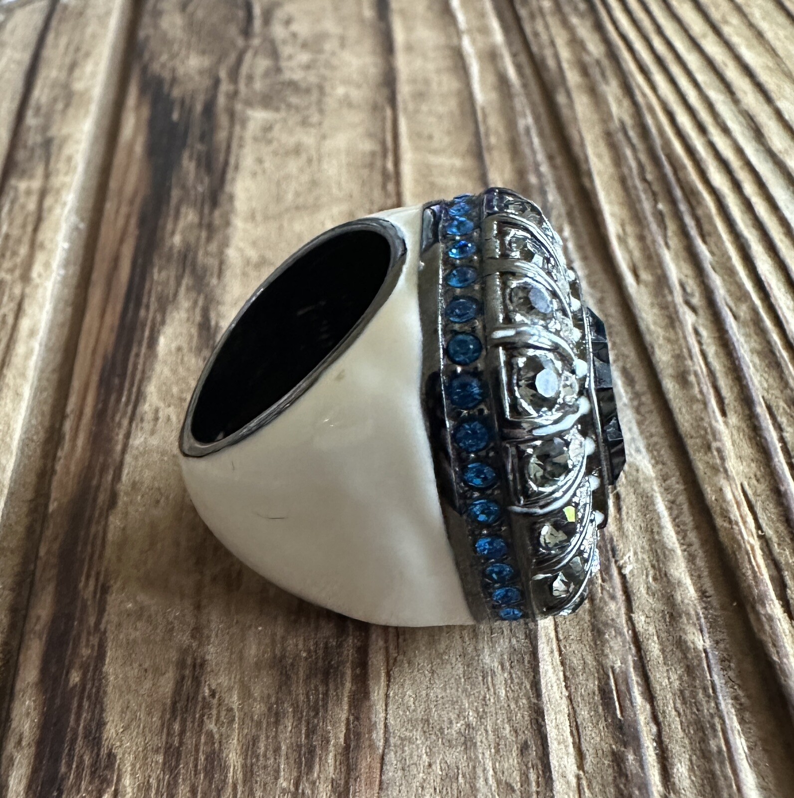 VINTAGE DESIGNER PRINCESS AMANDA BORGHESE SIGNET RING… - Gem