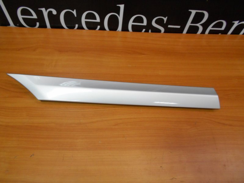 Brand New Genuine Rear Right Fender Strip - Mercedes CL203 ...