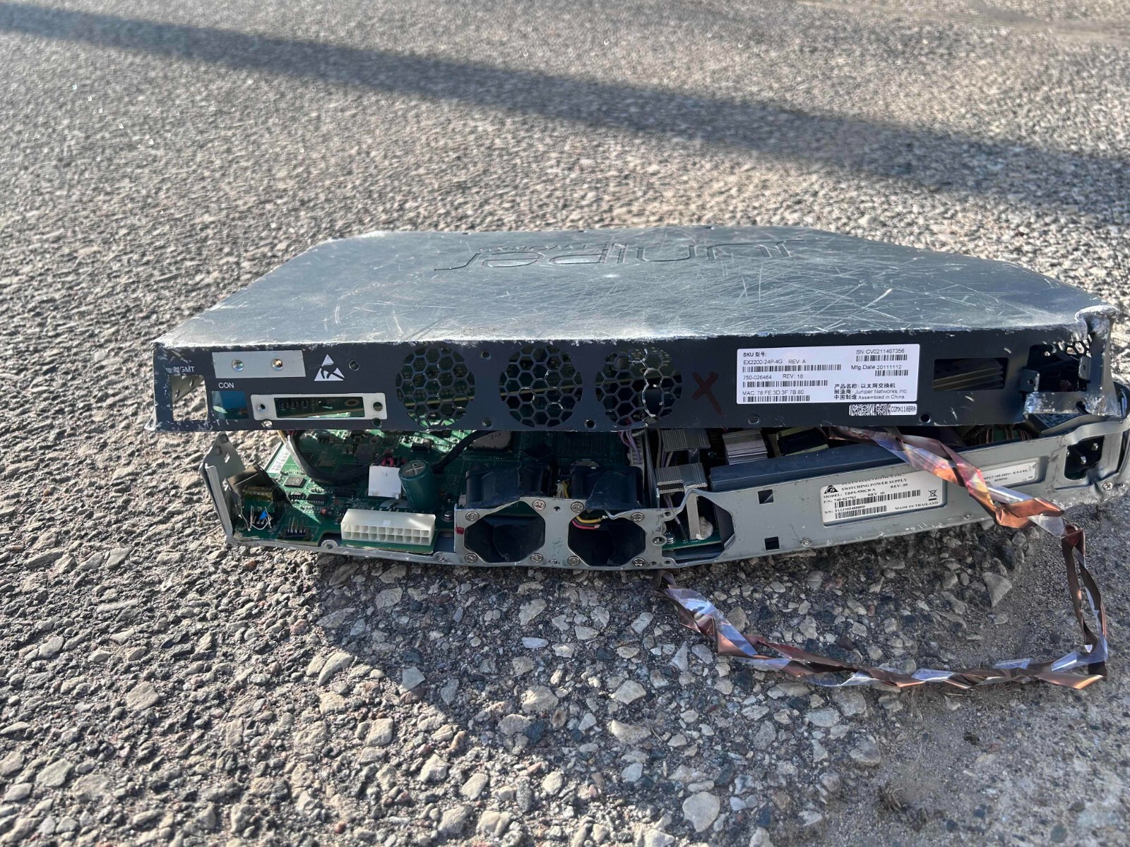 Juniper EX2200 24-Port Gigabit Network Switch with 4 SPF+ 1/10G Uplink ...