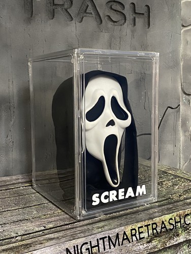 Scream Ghostface Mask Acrylic Display Case W Stand Horror Movie ...