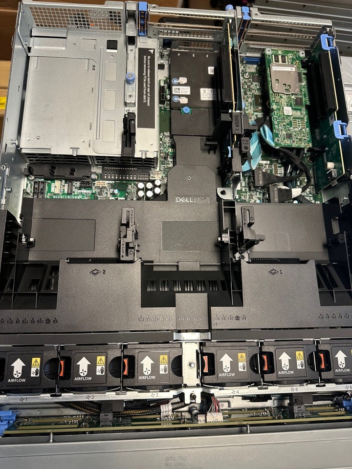 Dell PowerEdge R7425 Server 2U 2x AMD EPYC 7301 32C 256GB RAM PERC ...
