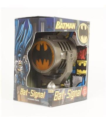 Batman: Metal Die-Cast Bat-Signal: Projects 20 Feet! by Matthew K ...