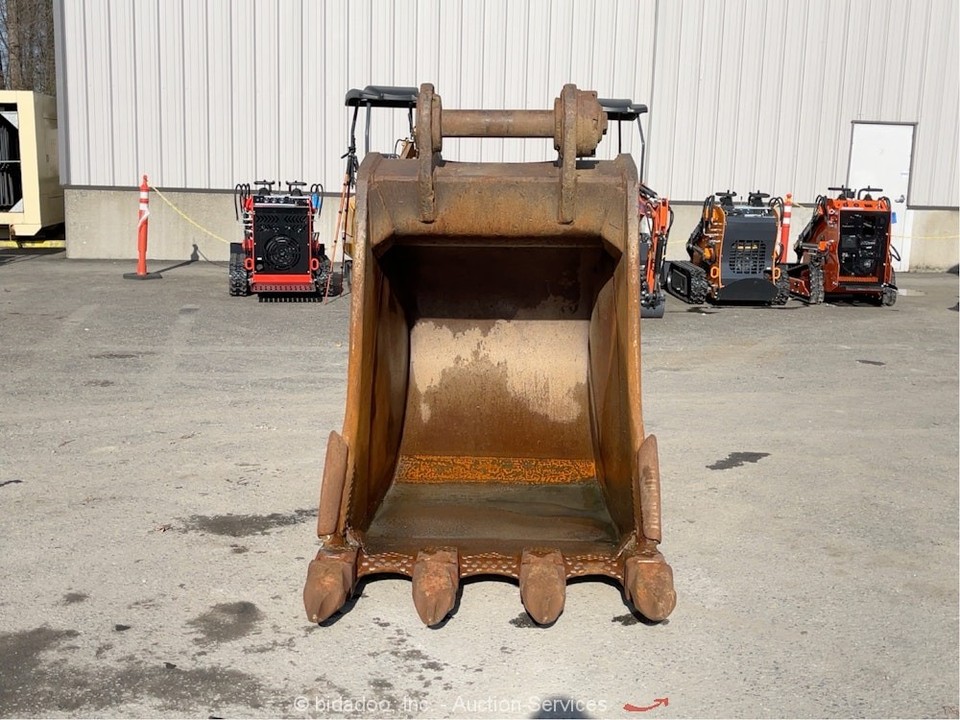 EACO 600 48" 4-Tooth Excavator Mining Digging Bucket Attachment bidadoo ...